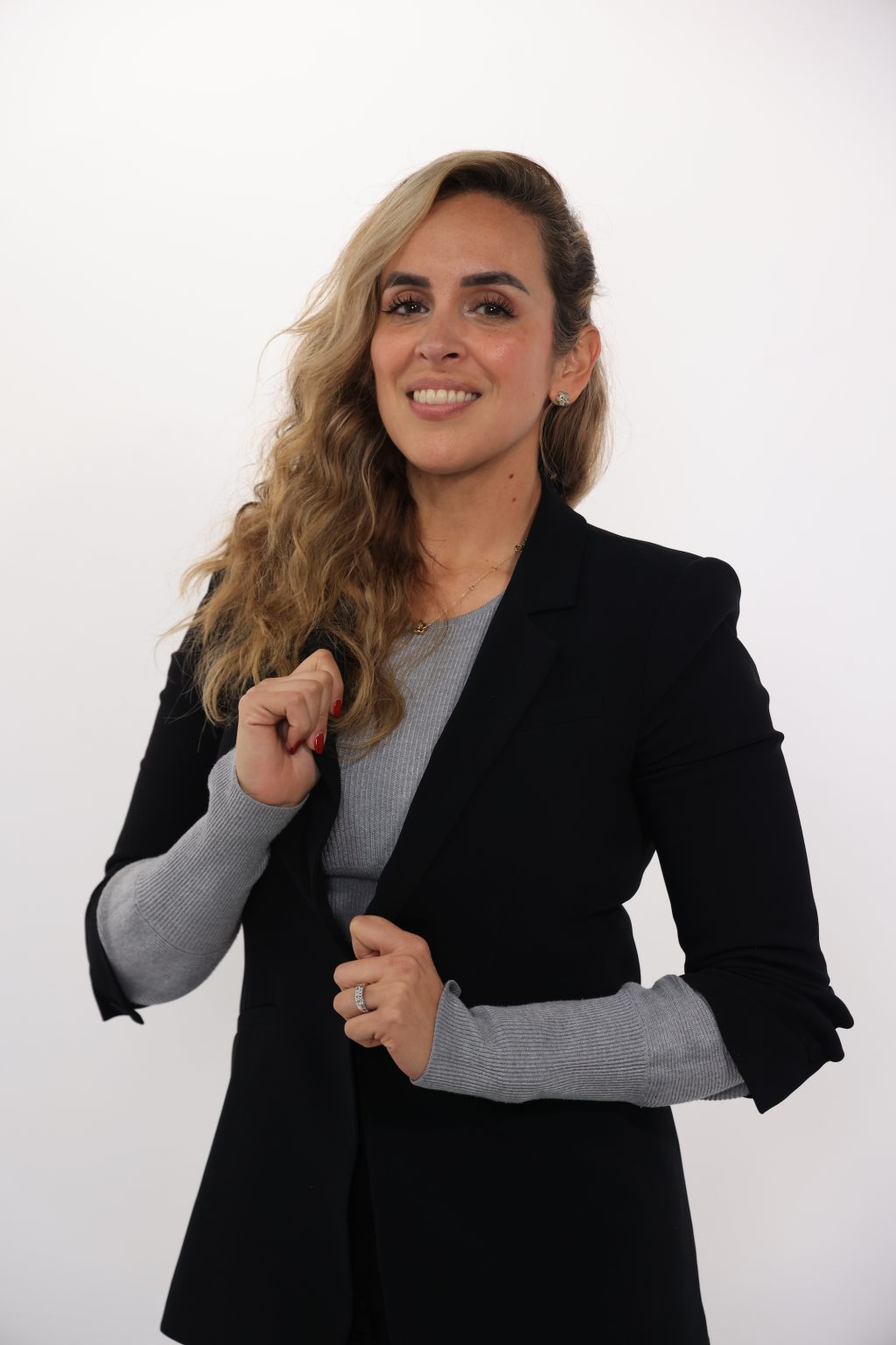 Forjando puentes en la frontera: Adriana Eguía y su misión en DEITAC ...